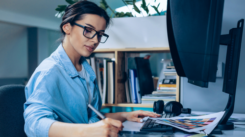 Graphic Design Job Description: Guide 101 | Careervira.com